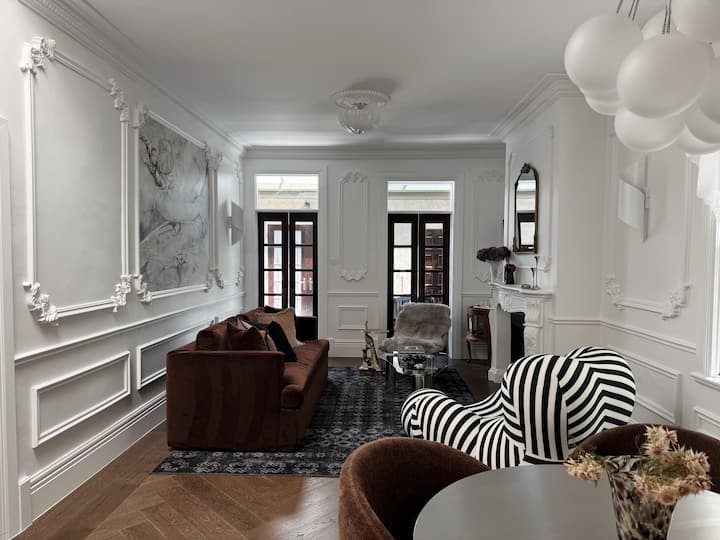 A Parisian Designed Escape In The Heart Of Albury - Albury