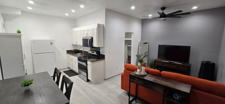 Modern Comfort Studio - Indio, CA