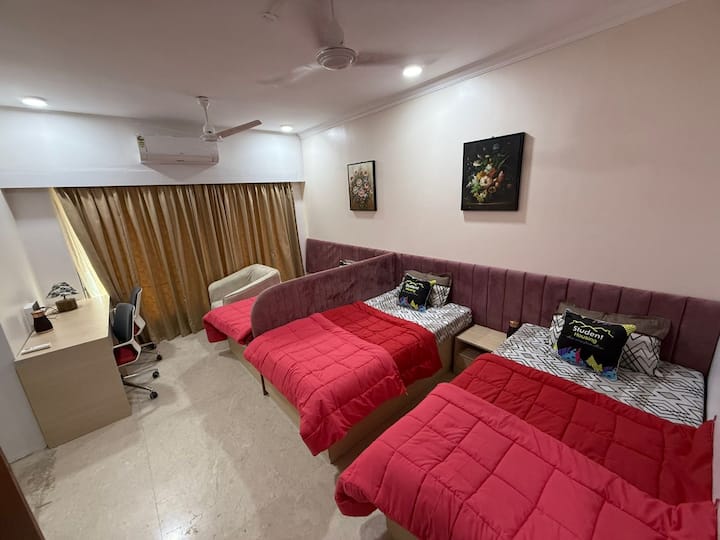 Atlantis Girls’ Living - Bombaj