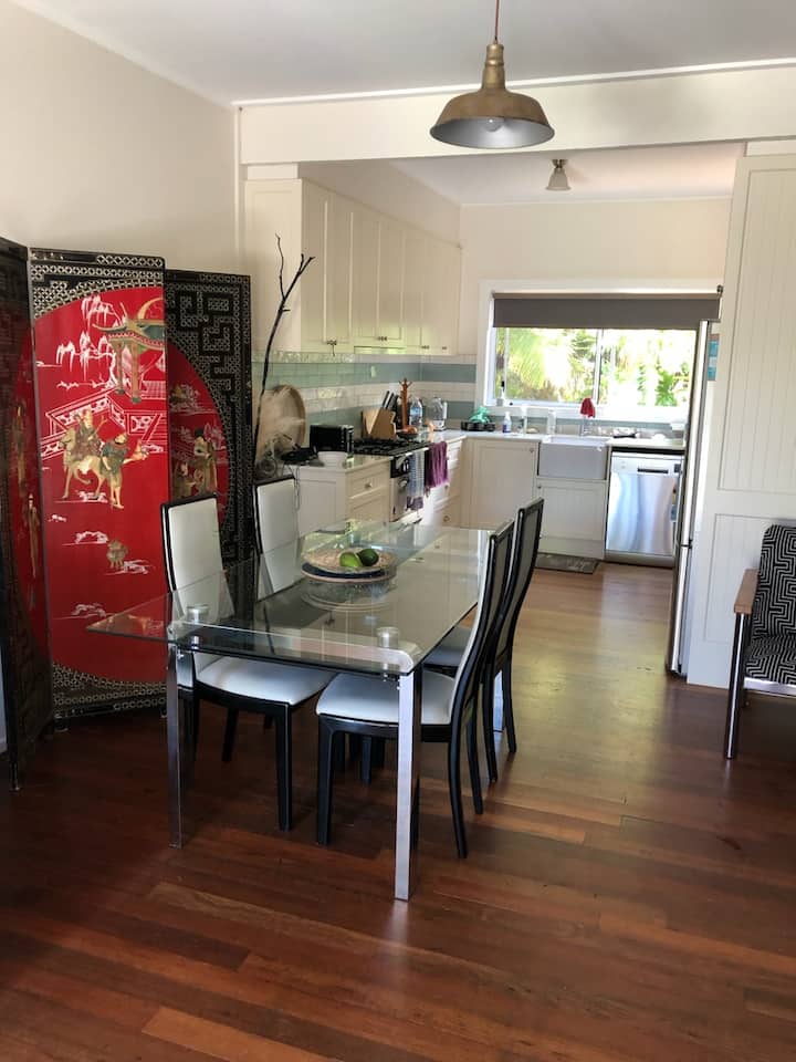 The Artist Abode Bonny Hills - Lake Cathie