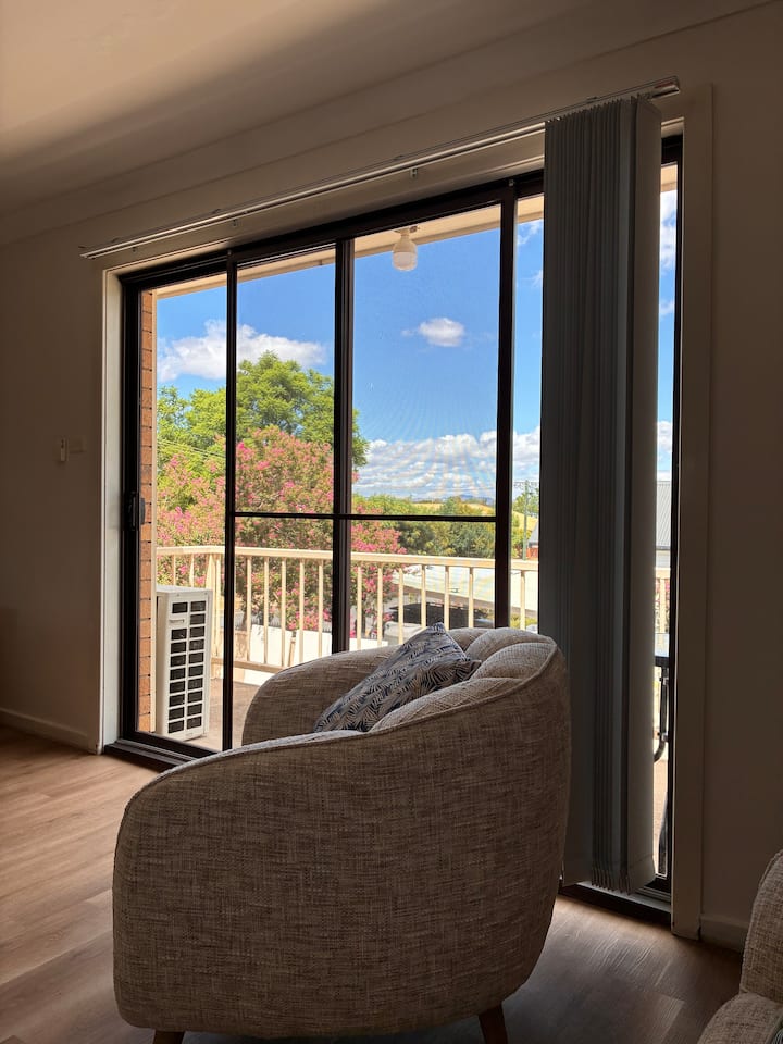 Promotion - Get In Quick - Close To Hospital - Tamworth