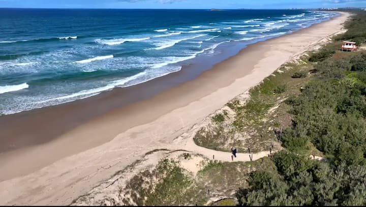 Beachside At Marcoola ~ Sand & Cafés Right Here! - Sunshine Coast