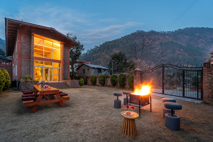 Spanish 3-bhk Cottage W/ Lawn | 20 Mins To Bhimtal - Bhimtal