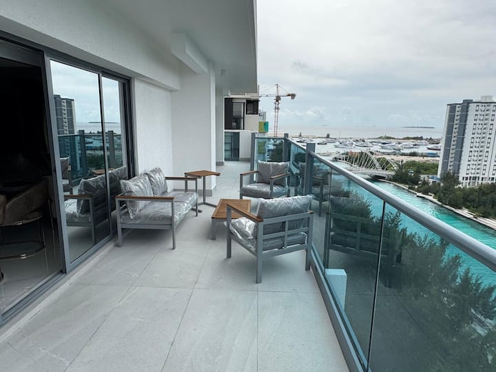 Spacious Seaview 3br+maid Room Penthouse - Maldives