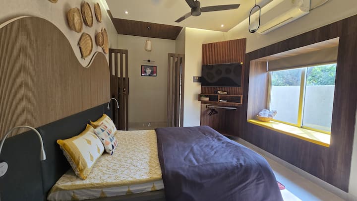 Woven Whims Studio Unit - Tezpur