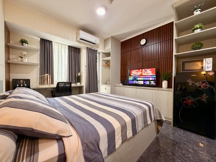 Elegant Studio Near Jis / Jiexpo For Jakarta Stay - Jakarta