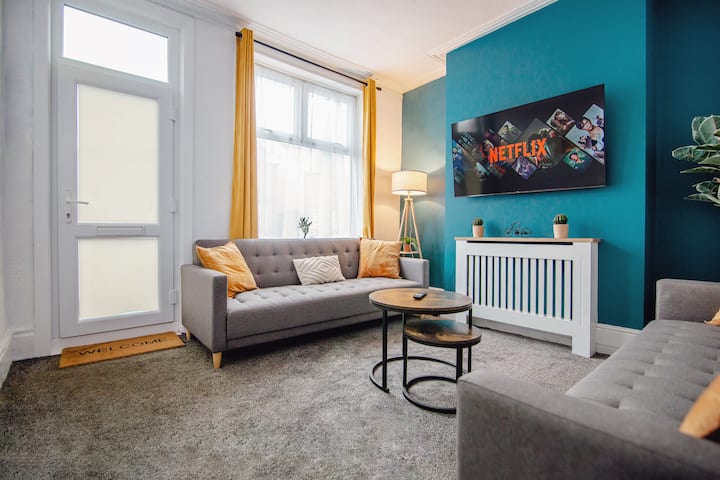 Blue Horizon City Escape | Free Parking | 12ppl - Sheffield