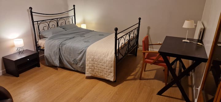 Logement Privatif Dans Maison Individuelle - Crolles