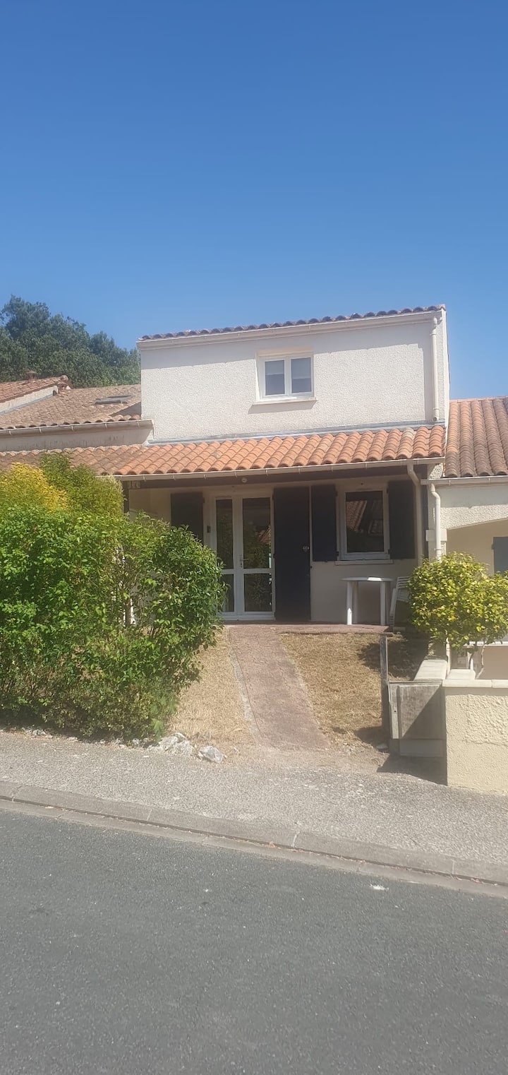 Maison Résidence Privée En Bord De Plage/piscine - Meschers-sur-Gironde