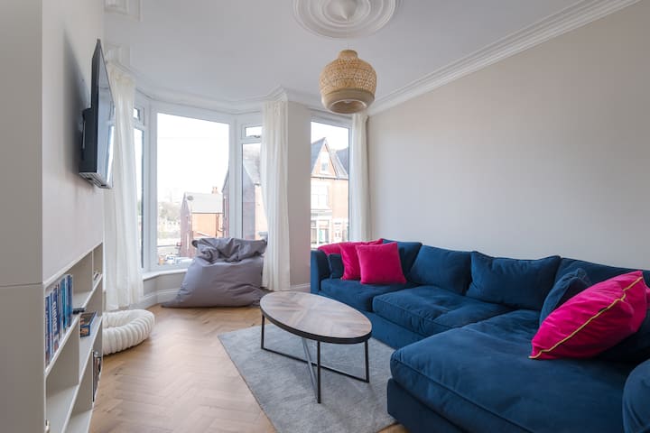 Welcome To Your Sharrow Vale Retreat! - Sheffield