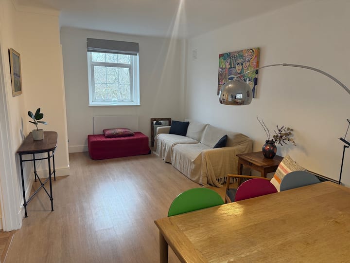 Spacious, Bright One-bed Near Portobello Road - Londres