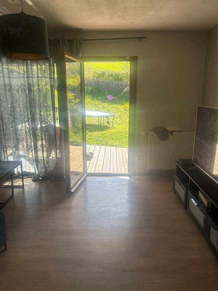Appartement T4 Avec Jardin - Lac d'Aiguebelette