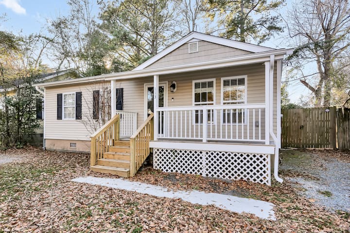 Cozy, Coastal, Centrally Located Home - Wilmington, NC