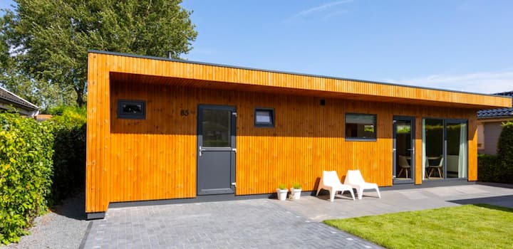 Ut Fan Hûs - Harlingen