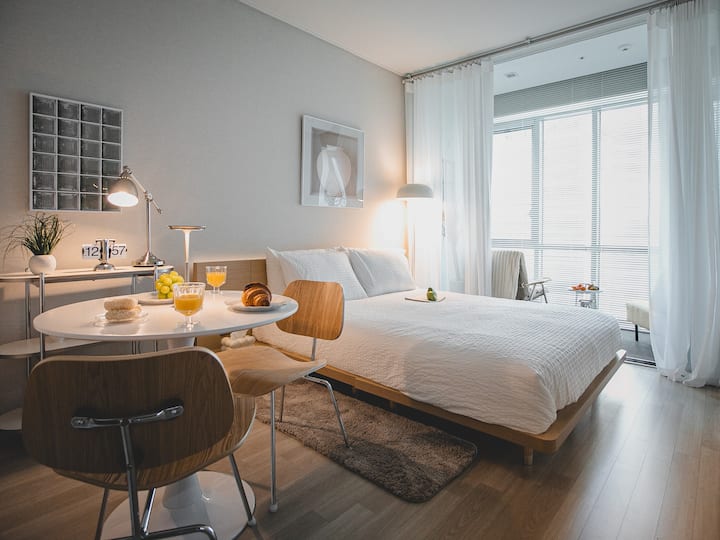 Premium Business Hotel /
충전과 회복을 위한 시티뷰 - Corea del Sur