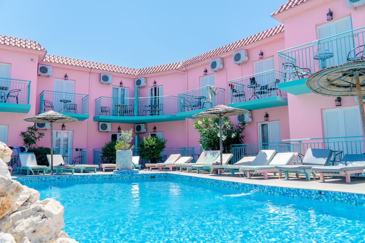 Maui Poolside Studio - Zakynthos