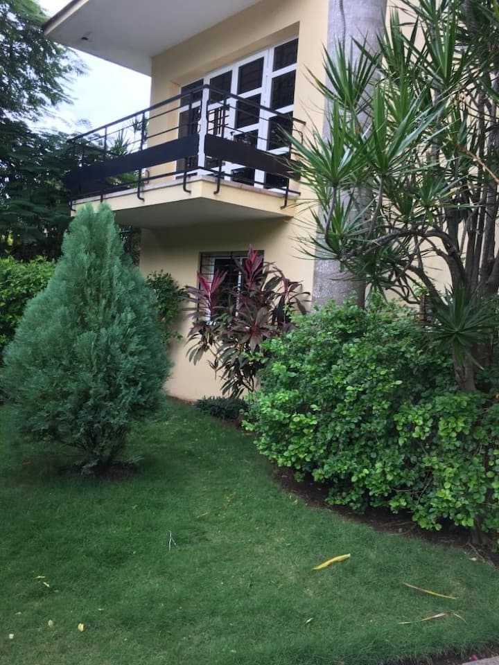 Casa De La Palma2(generador Eléctrico/power Plant) - Havana