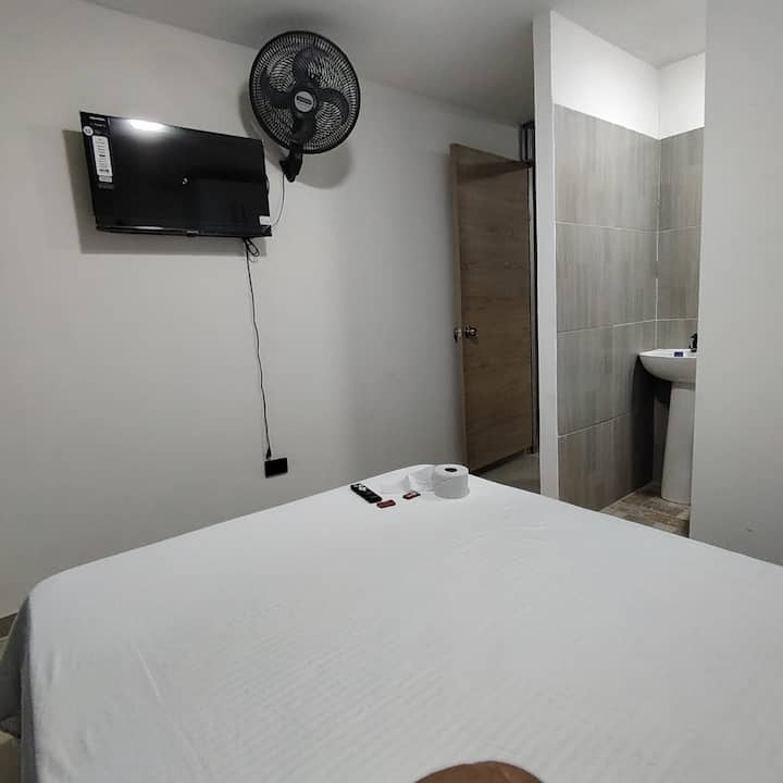 Habitacion Con Baño Privado Ambiente No Familiar - Neiva