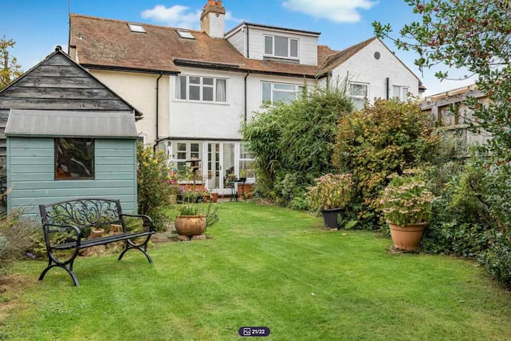 Spacious Semi-detached Home - Hereford