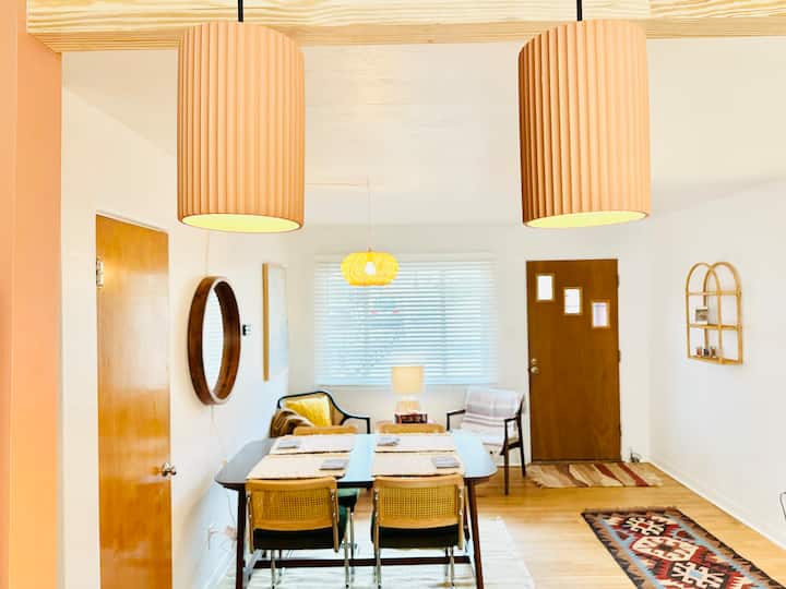 Abq Hyder Park Home To Relax And Unwind - Albuquerque, NM