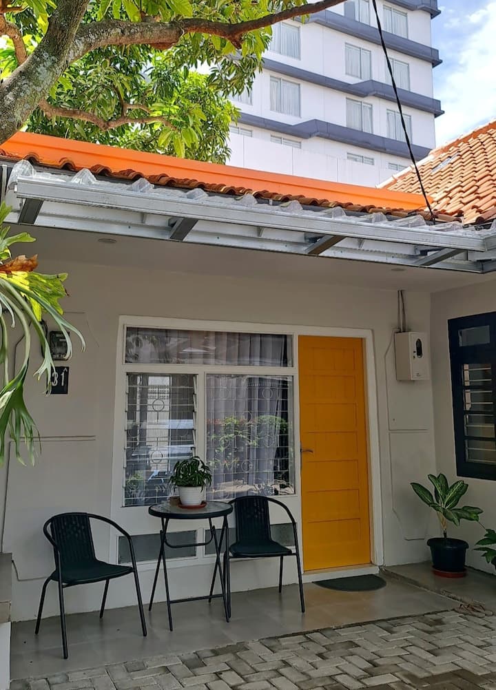 Paviliun Nyaman Tengah Kota | 5 Tamu| Tanpa Parkir - Bandung