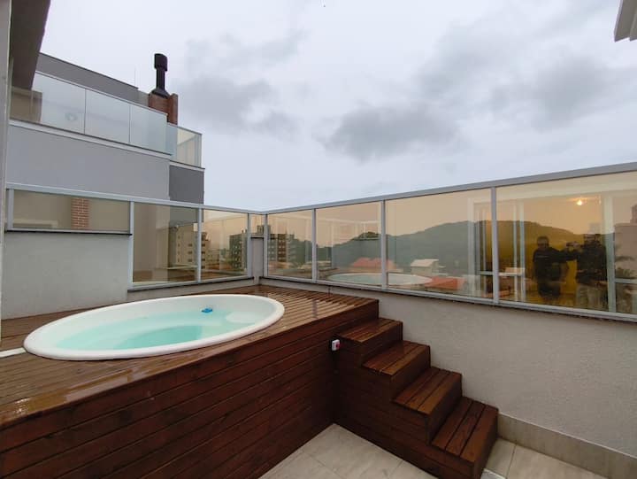 Apartamento Com Suíte Em Governador Celso Ramos - Governador Celso Ramos