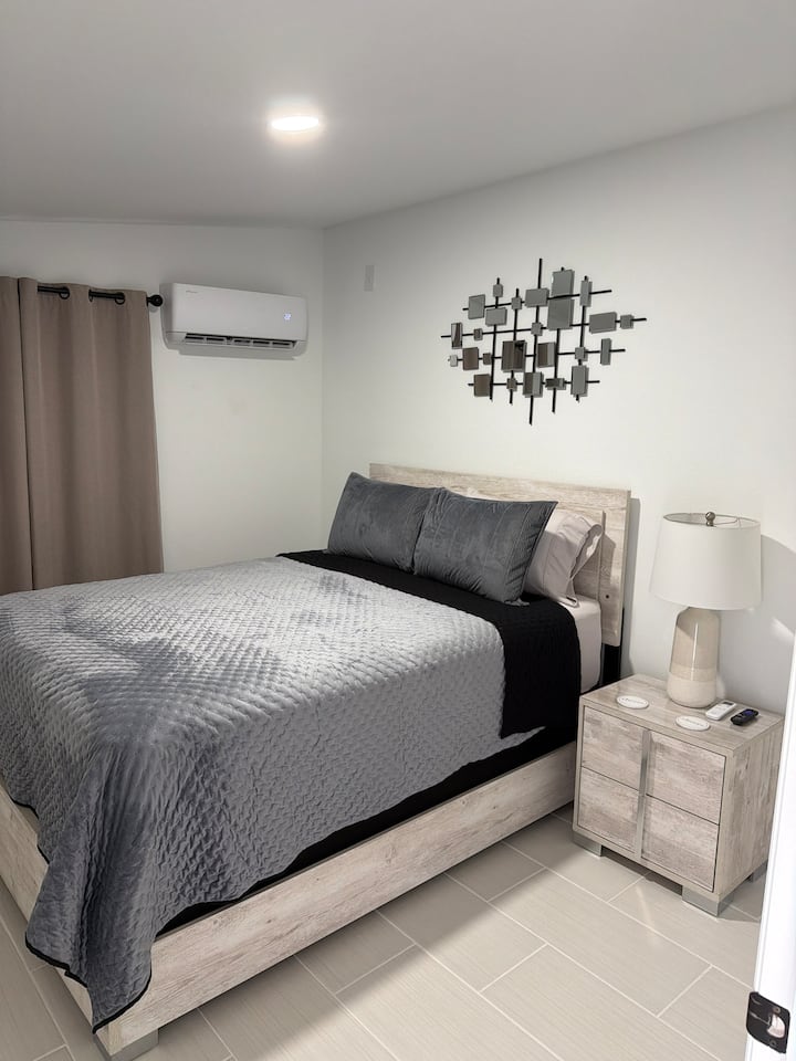 Comfortable And Safe Private Apartment - Tampa, FL