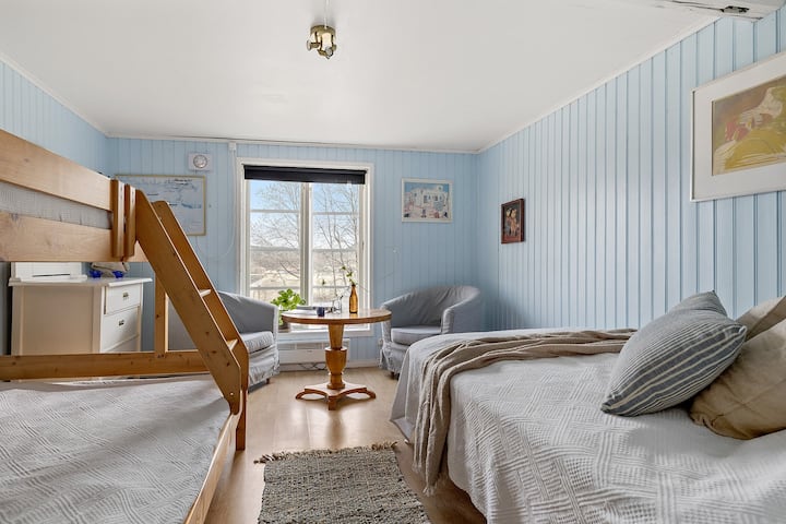 Family Room — The Blue Room - Lilla Edet