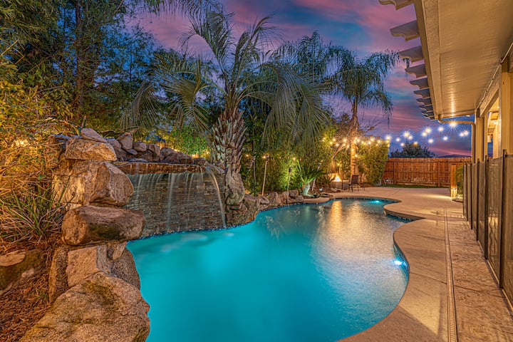 12-bed • 5br Home W/ Gated Pool & Firepit - Fresno, CA