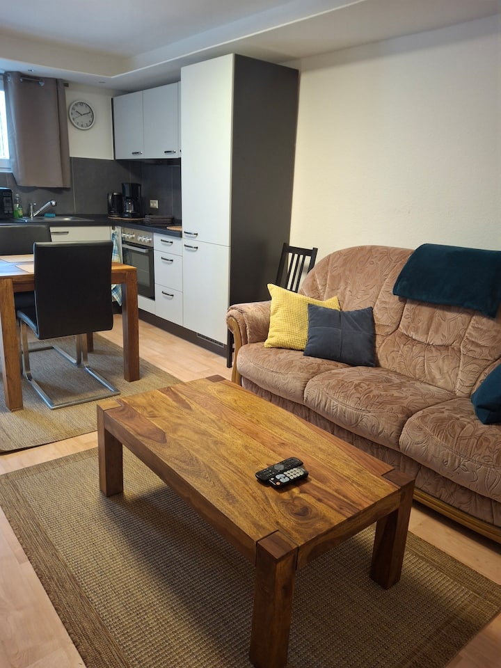 Gemütliche Einliegerwohnung Mit Eigenem Stellplatz - Sachsenheim