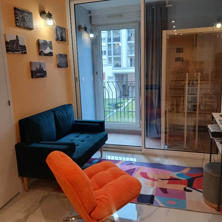 Gare à 300 Mètres, Sauna, Balneo, Parking. - Francja