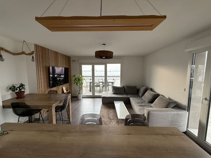 Rooftop Lumineux Et Cosy à Annecy - Annecy