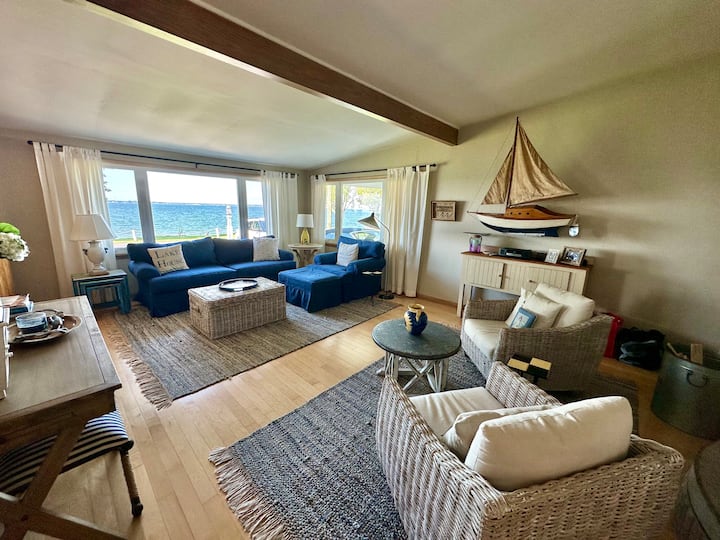 Lakefront Home, Super Views, Outside Of Lakeside - Put-in-Bay, OH