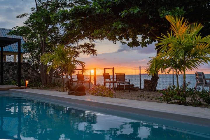 Villa Ô Bord De L'o: Vue Mer, Soleil Couchant - Port Louis