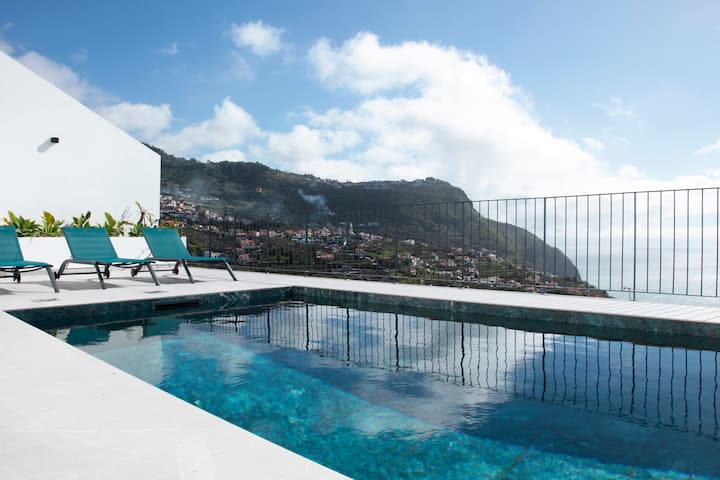 Infinite Horizon • Luxury Apt W/large Terrace&pool - Estreito da Calheta
