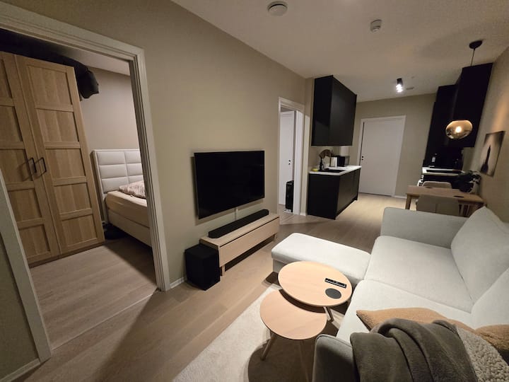 Moderne Leilighet I Rolig Nabolag - Tromsø