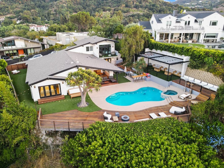 Dona Teresa Luxury Estate - Burbank, CA