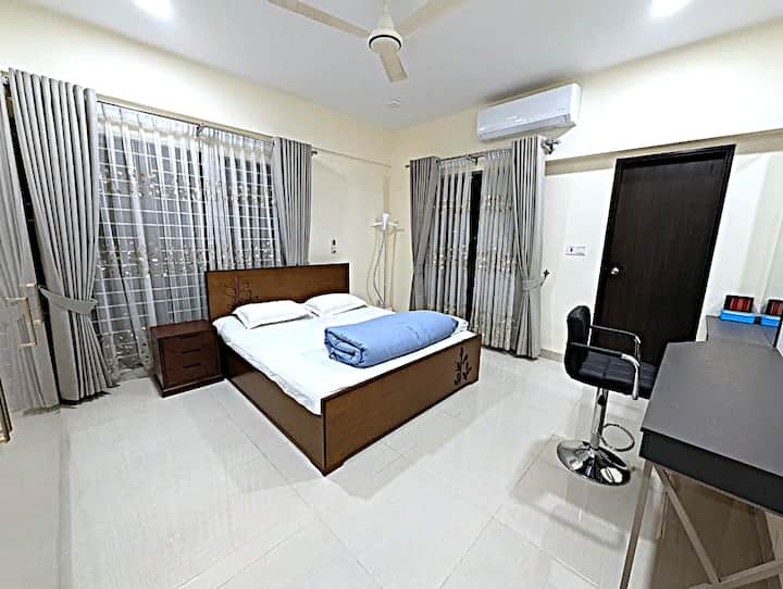 3br-ac-lift-wifi-water Purifier-near Gec/khulshi - Bangladesh