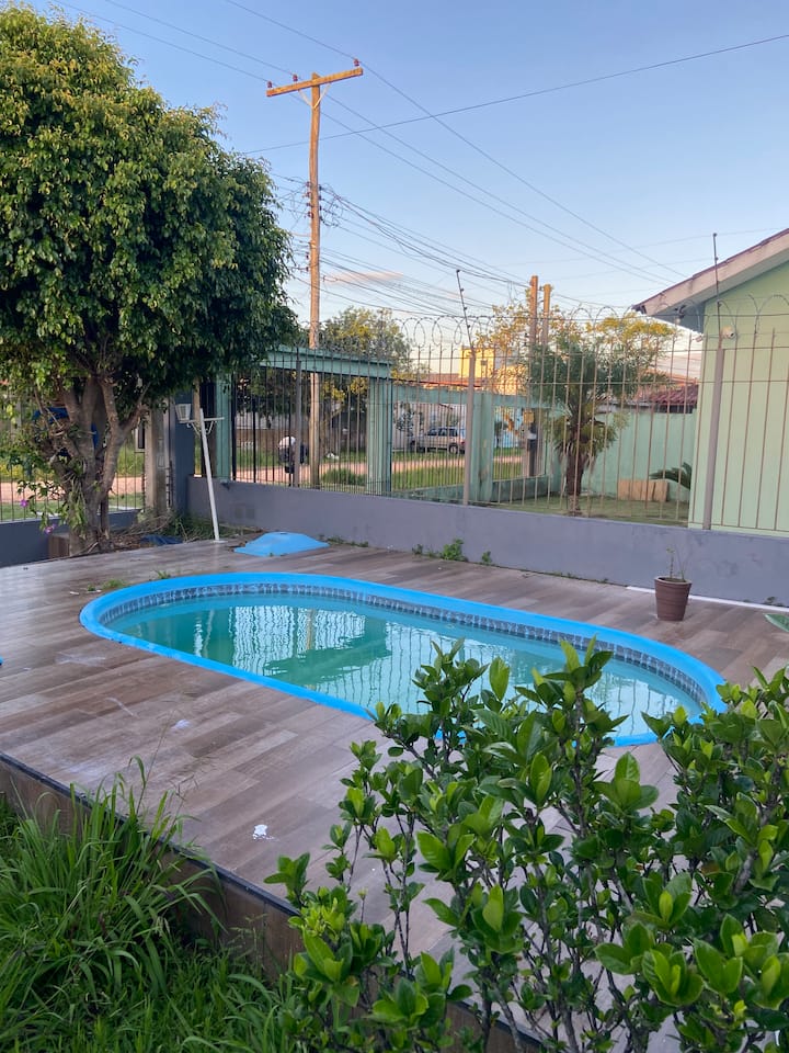 Casa Com Piscina Na Praia Do Laranjal - Pelotas