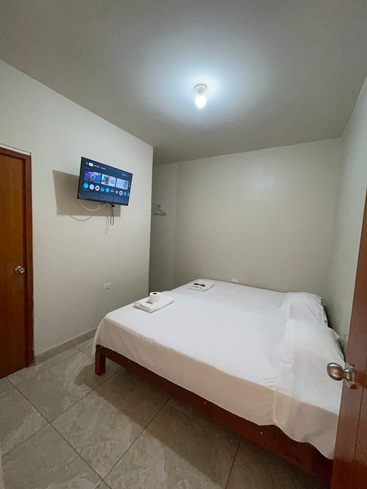 Habitación Doble Con Baño Privado + Desayuno - Paracas