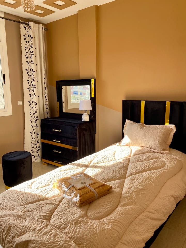 Grand Appart Calme Wifi, Parking Vu Panoramique - Oujda