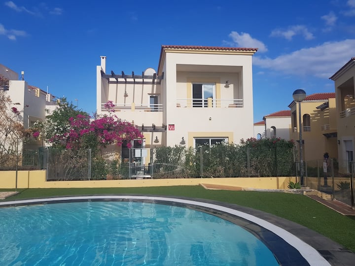 Detached Front Line 3 Bed Detached Villa. - Fuerteventura