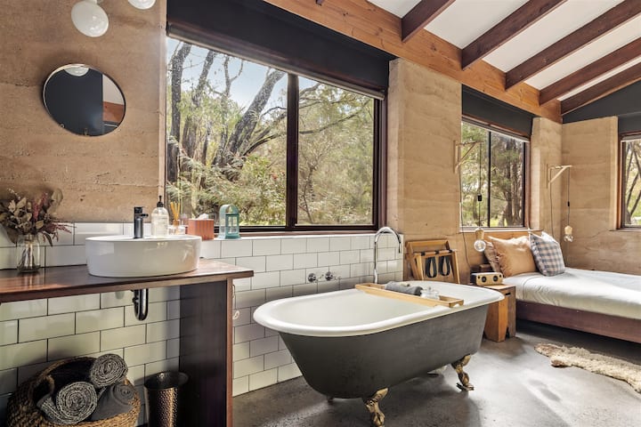 Cascade Cottage, A Couples Retreat - Western Australia