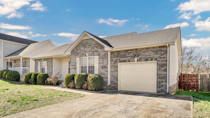 The Mansion On Wolfchase - Clarksville, TN