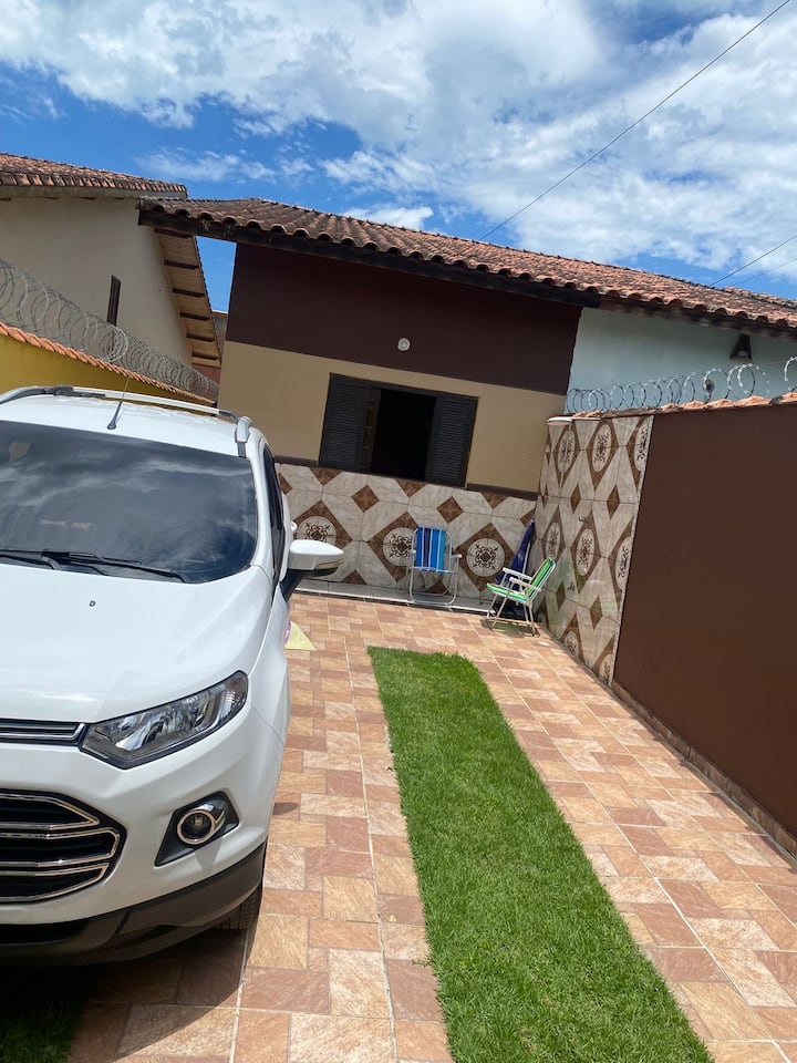 Casa 2 Quartos Peruíbe A 10 Minutos Da Praia - Peruíbe