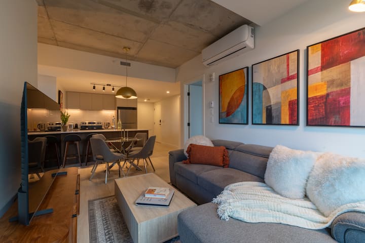 Downtown Prestige | Free Parking - Montreal