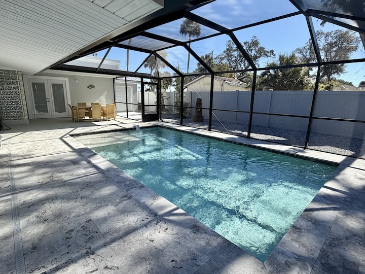 The Stillwater - Pool, Riverfront & Viewing Dock - Daytona Beach, FL