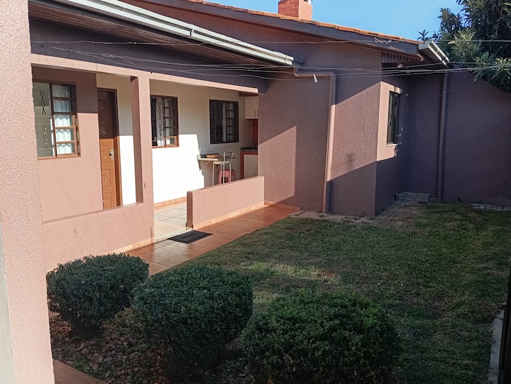 Casa Aconchegante, Segura, Boa Localização. - Cascavel