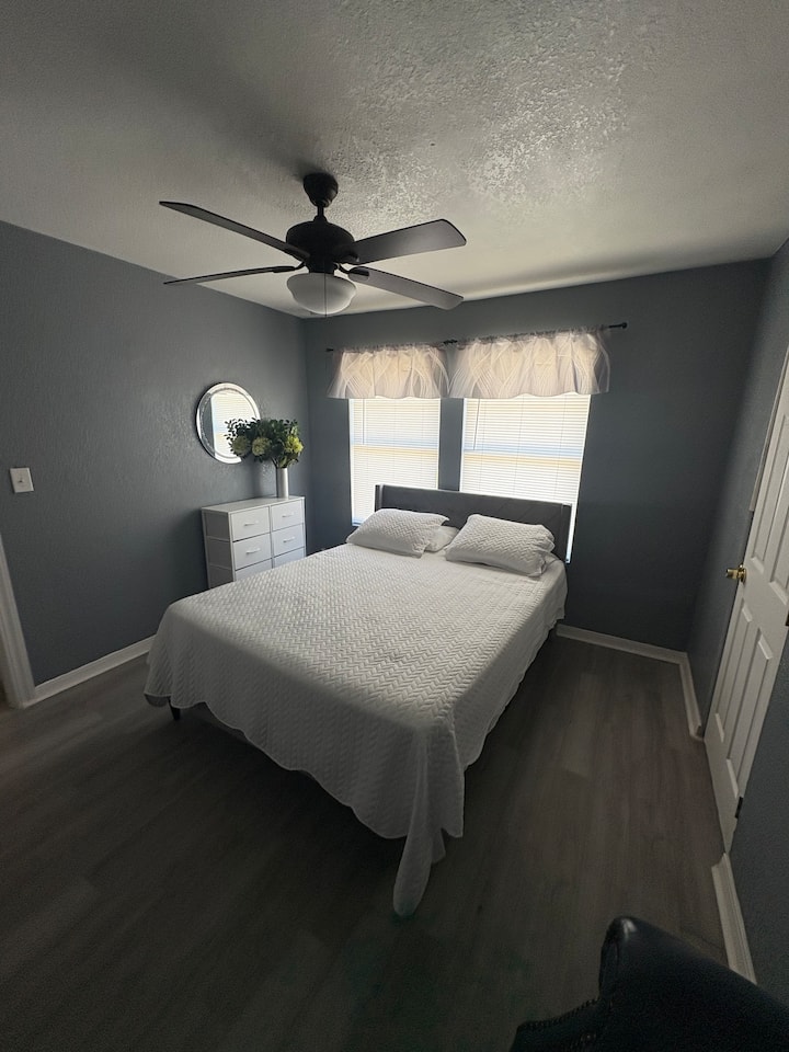 House In Baytown - Baytown, TX