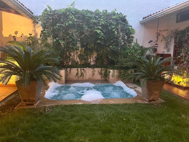 Relajante Ambiente Colonial En Centro Histórico - Honda